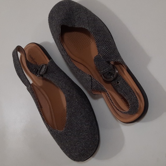 comfortview | Shoes | Comfortview Womens Wedge Sling Size 1ww | Poshmark